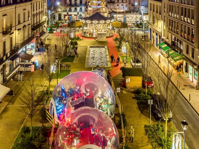 Bulles transparentes gonflables Ville de Blois - Bulle géante gonflable ...